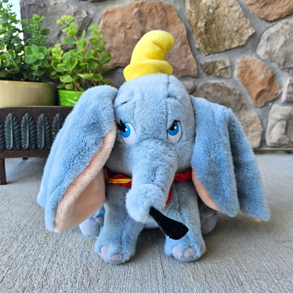 Disney | Toys | Vintage Dumbo The Walt Disney World Yellow Top Hat Red ...